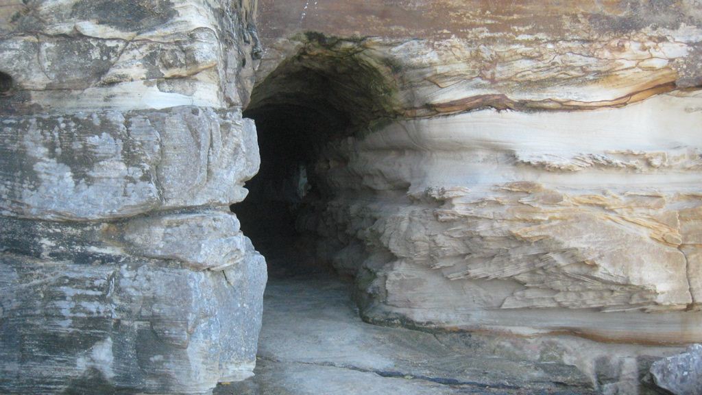 Locations Hub - Queenscliff Tunnel