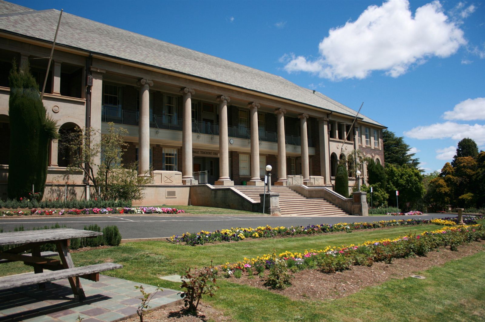 Locations Hub - C. B. Newling Centre - Old Teachers' College, Armidale