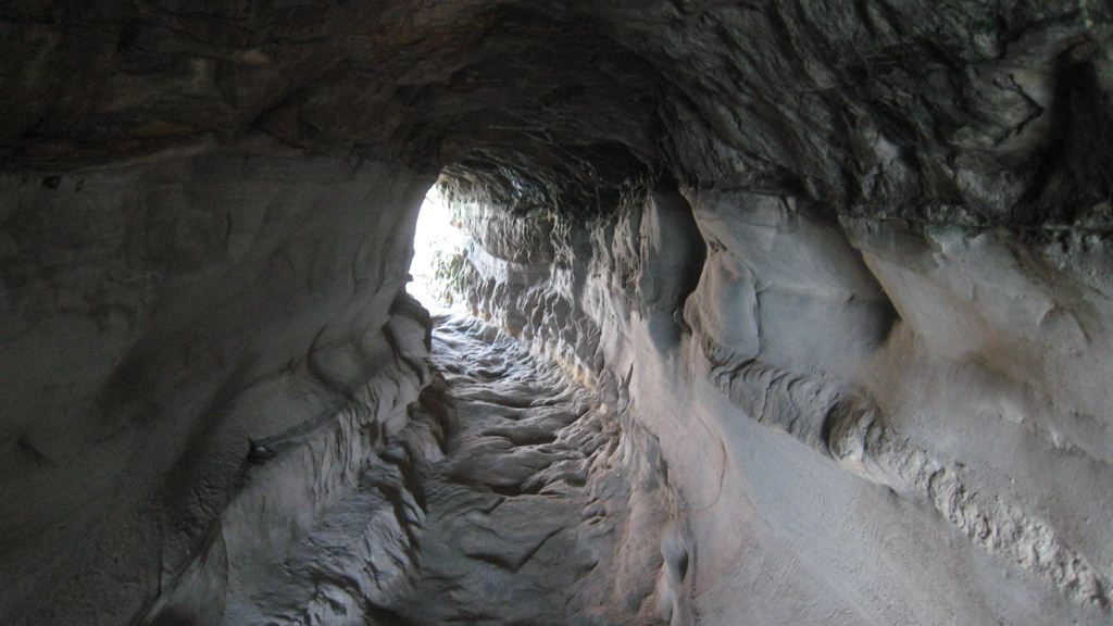 Locations Hub - Queenscliff Tunnel